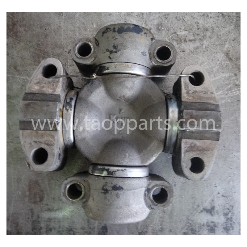 Komatsu 17A-20-11211 Universal joint for D155AX-5 Bulldozer